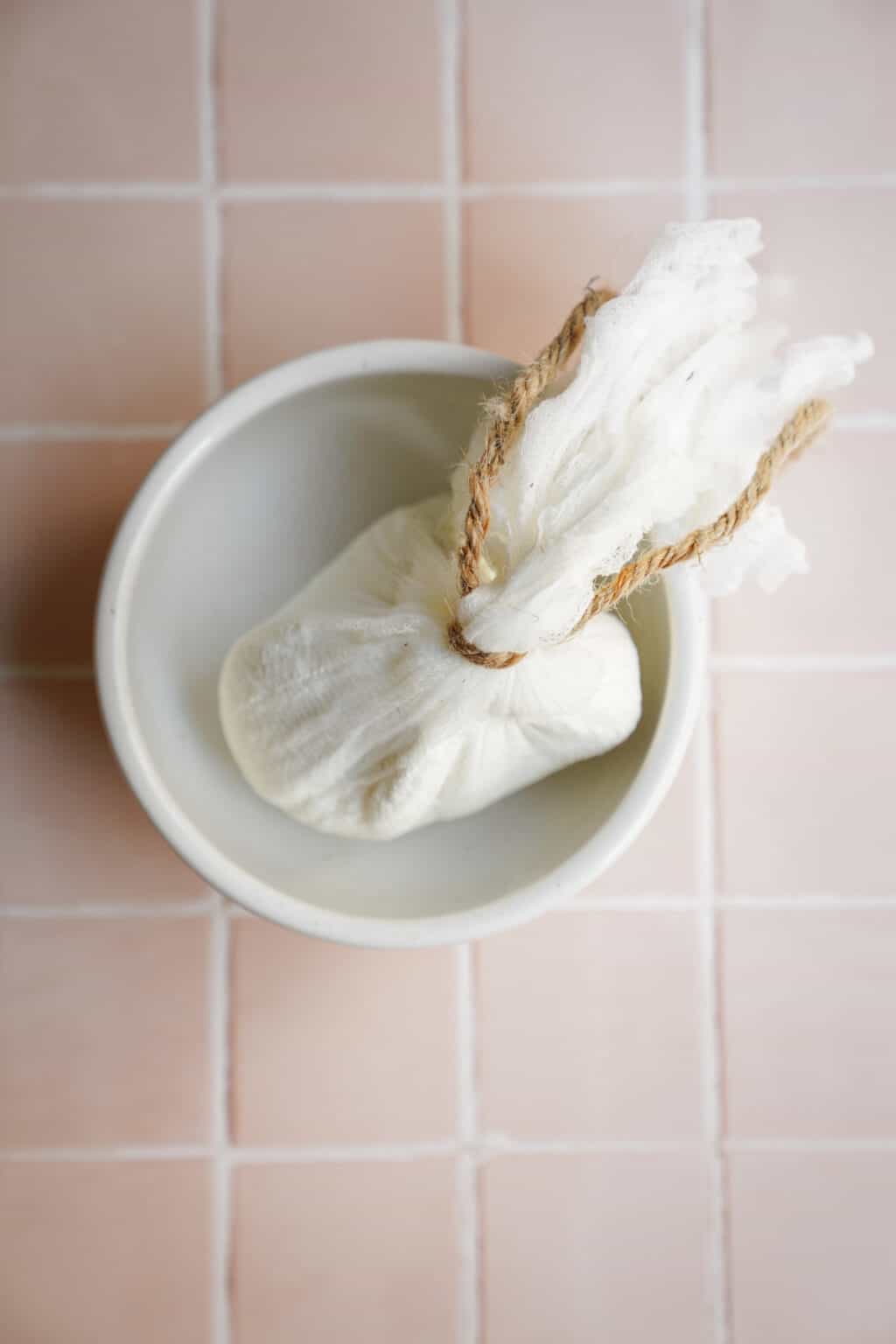 How to Make Labneh (Easy Recipe)