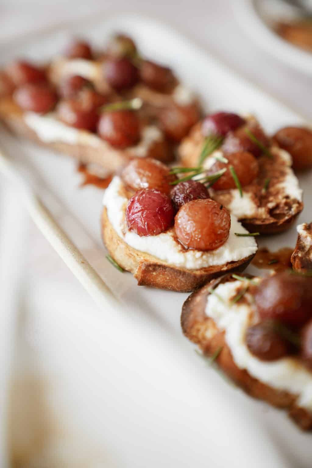 Crostini with Roasted Grapes | FoodByMaria Recipes