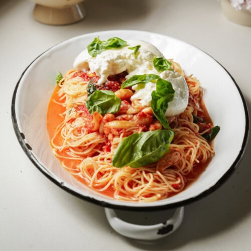 Tomato Basil Pasta 🍅🌿